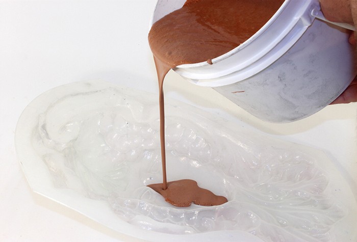 Making a plaster mold with Plastermix